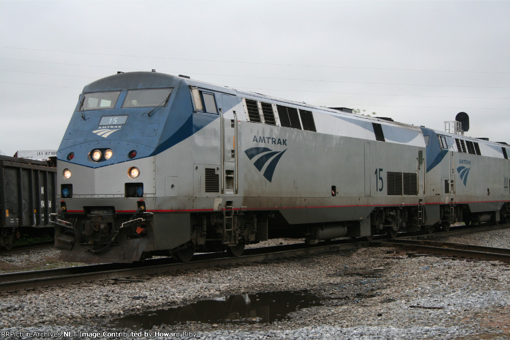 AMTK 15 bangs across the ABS interlocker on the point of Train 20